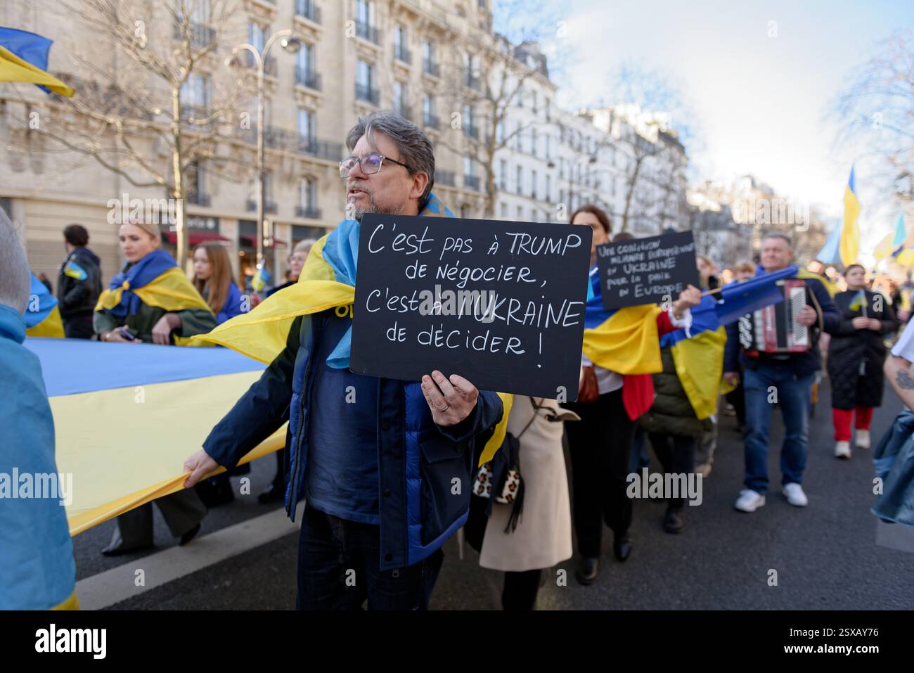 Soutenir soutenir soutenir hi-res stock photography and images - Alamy