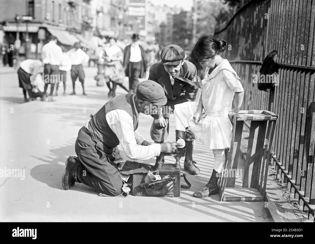 Jewish Shoeshiner or boot polisher, boot black, historic photo of a ...