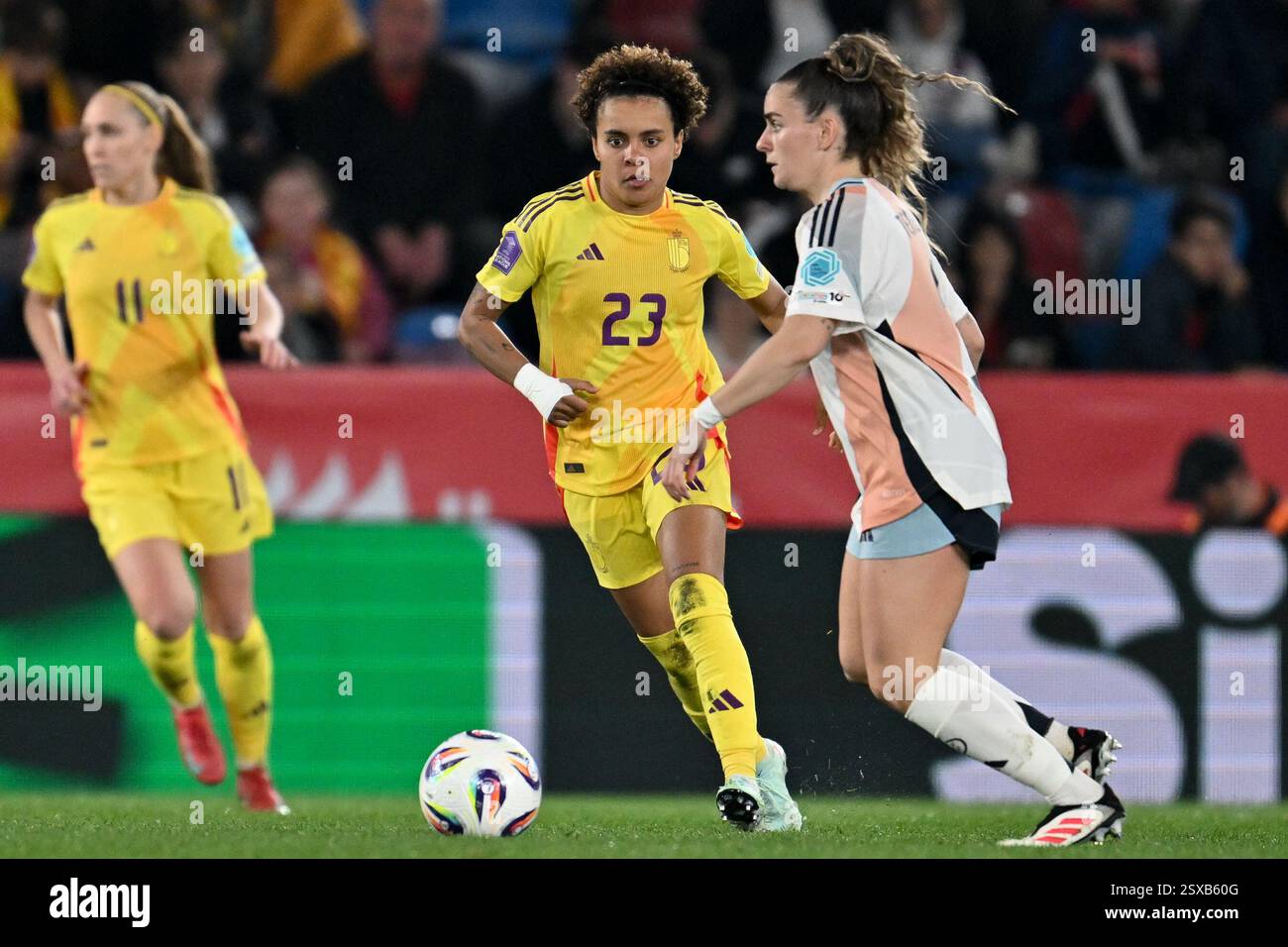 Kassandra Missipo (23) of Belgium and Teresa (3) of Spain pictured ...