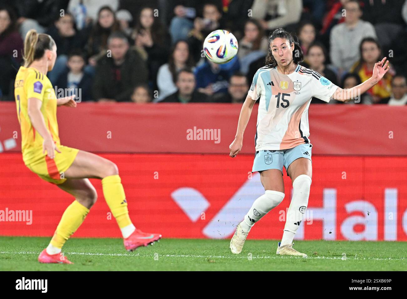 Valencia, Spain. 21st Feb, 2025. Leila Ouahabi (15) of Spain pictured ...