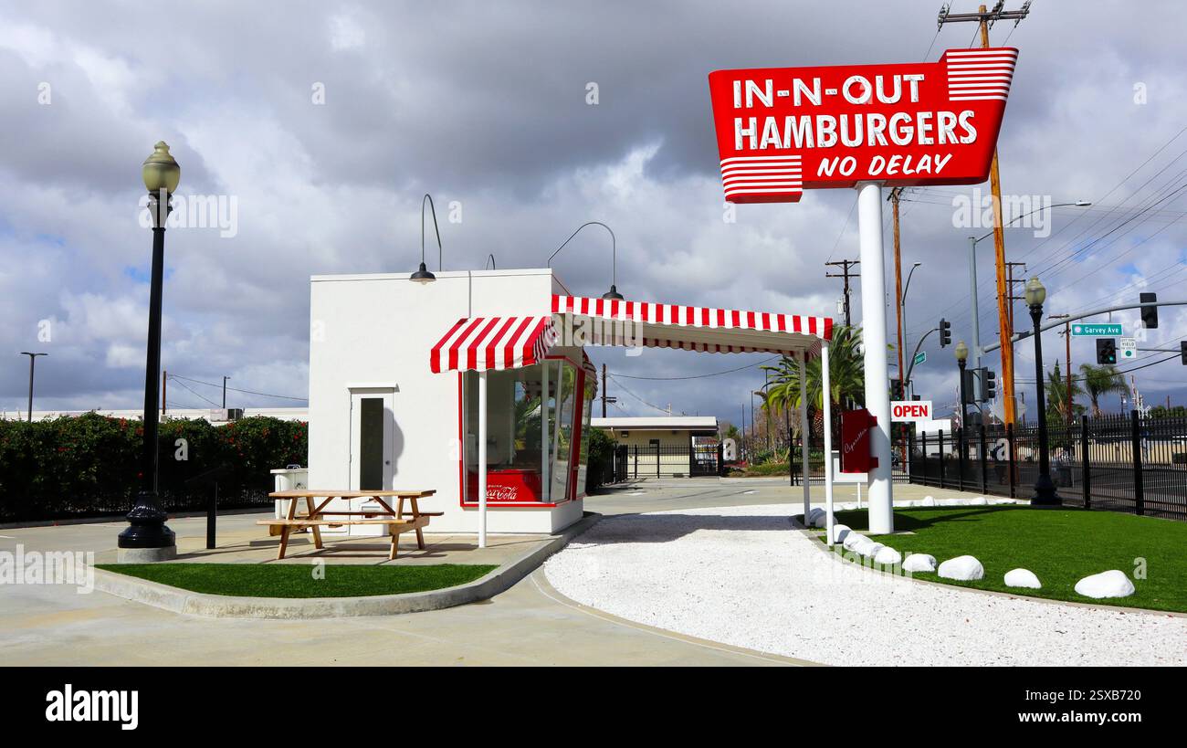 Replica of the Original IN-N-OUT Burger located at 13766 Francisquito ...