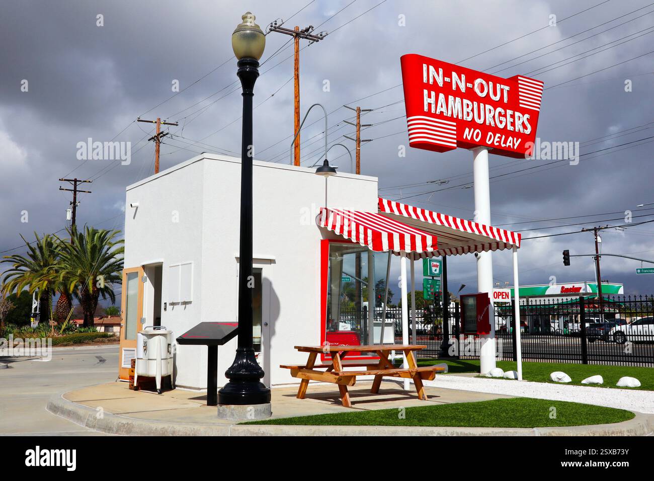 Replica of the Original IN-N-OUT Burger located at 13766 Francisquito ...