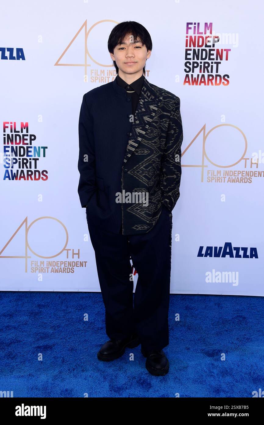 Izaac Wang bei der 40. Verleihung der Film Independent Spirit Awards ...