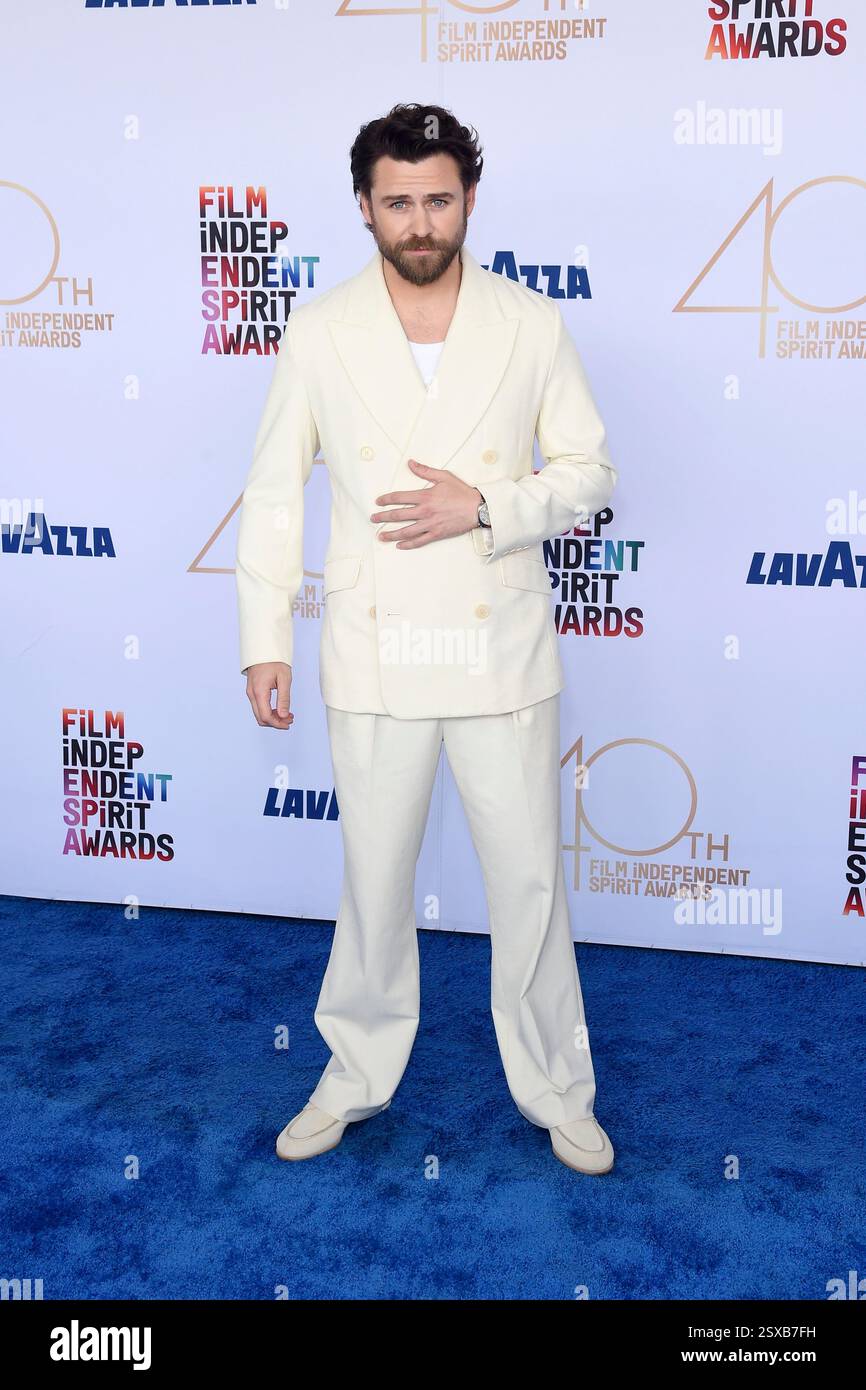 Tommy Bastow bei der 40. Verleihung der Film Independent Spirit Awards 2025 am Santa Monica Pier ...
