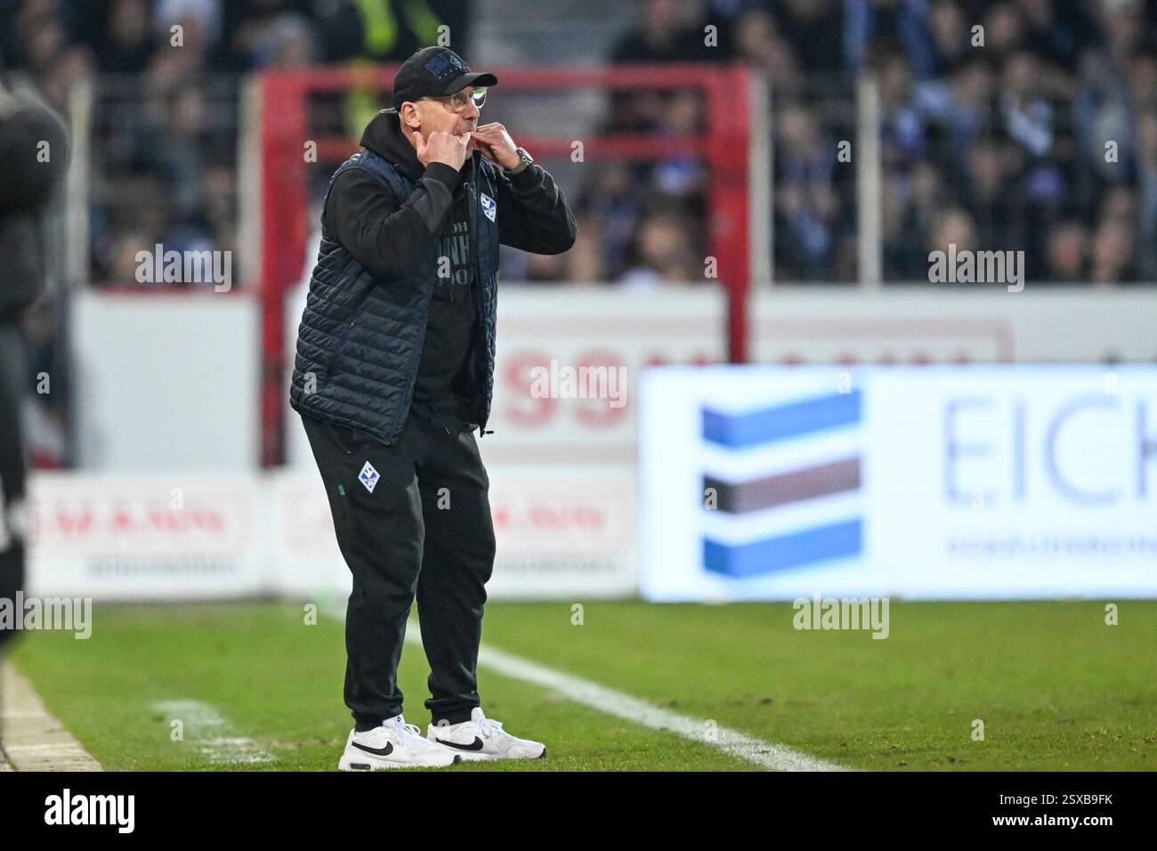 3. Liga - VfL Osnabrück - SV Waldhof Mannheim am 23.02.2025 an der ...