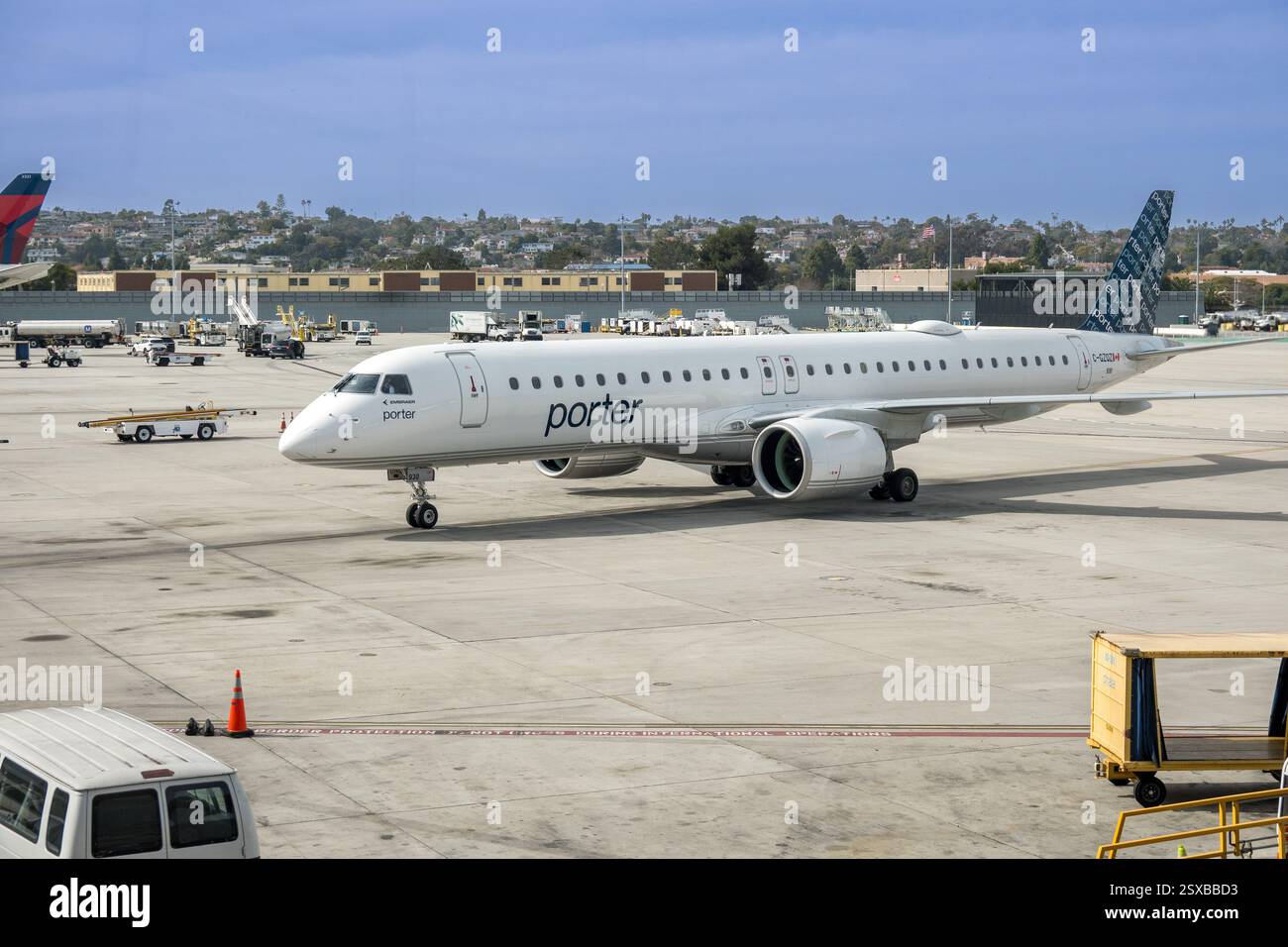 Porter Airlines Embraer E195-E2E Passenger Jet Arriving To The Gate In San Diego International ...
