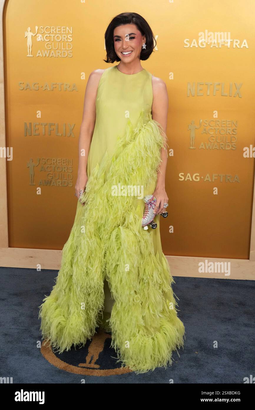 Bronwyn Newport arrives at the 31st annual Screen Actors Guild Awards ...