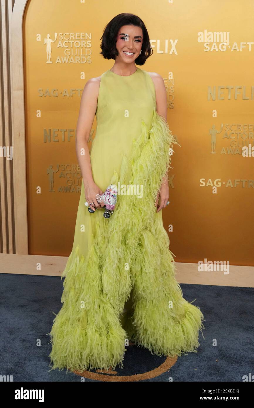 Bronwyn Newport arrives at the 31st annual Screen Actors Guild Awards ...