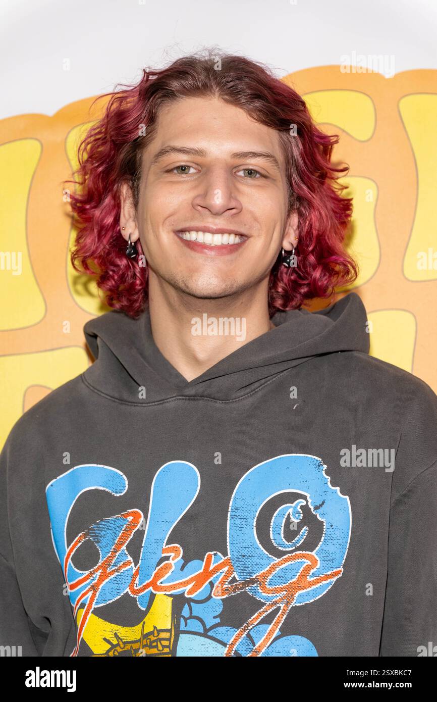 Los Angeles, USA. 22nd Feb, 2025. Designer/Model Hari Tahov attends ...