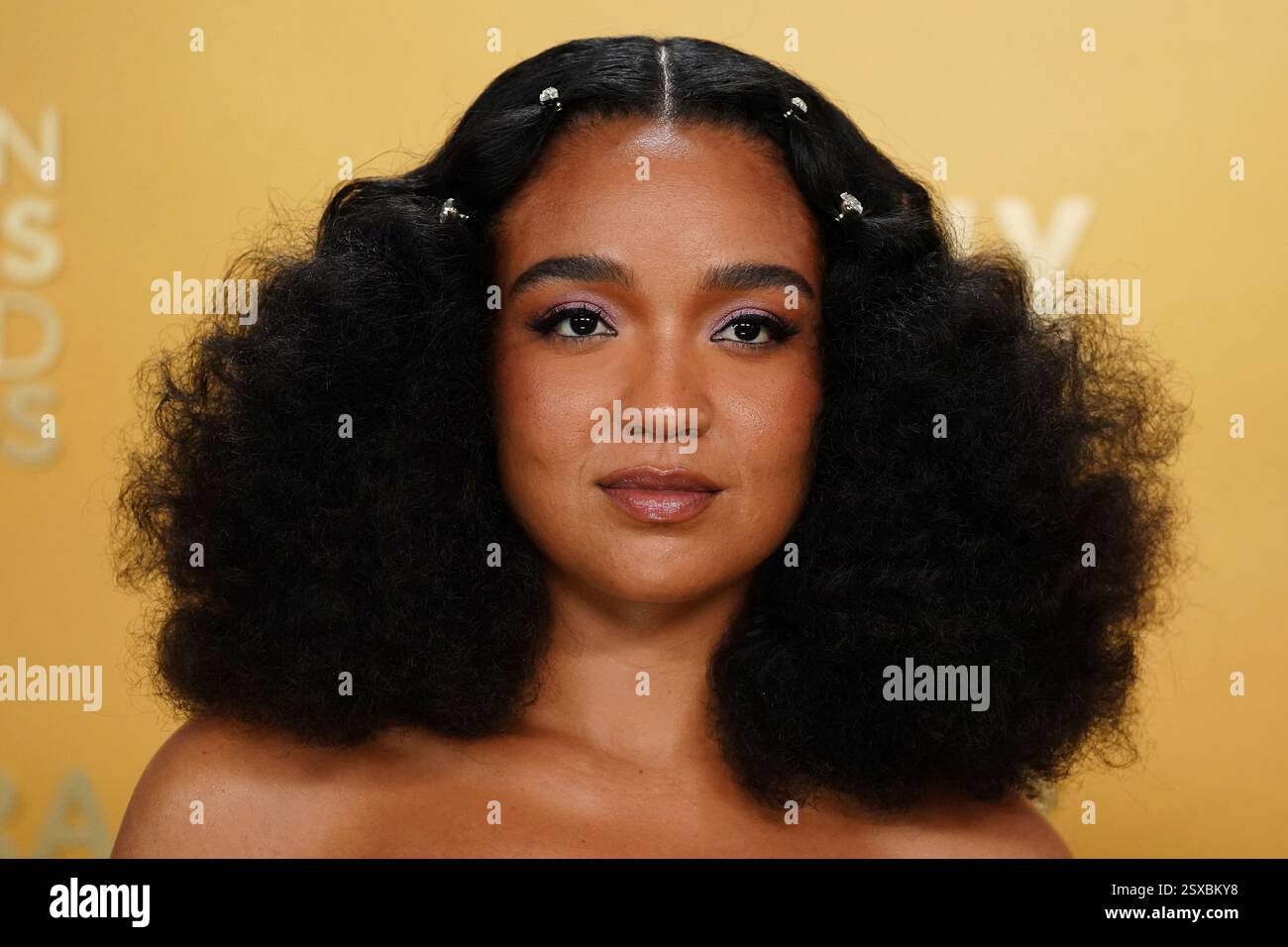 Aisha Dee arrives at the 31st annual Screen Actors Guild Awards on ...