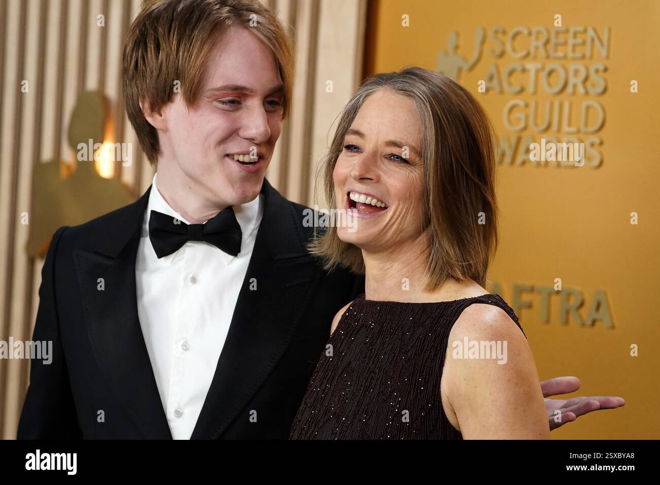 Christopher "Kit" Bernard Foster, left, and Jodie Foster arrive at the ...
