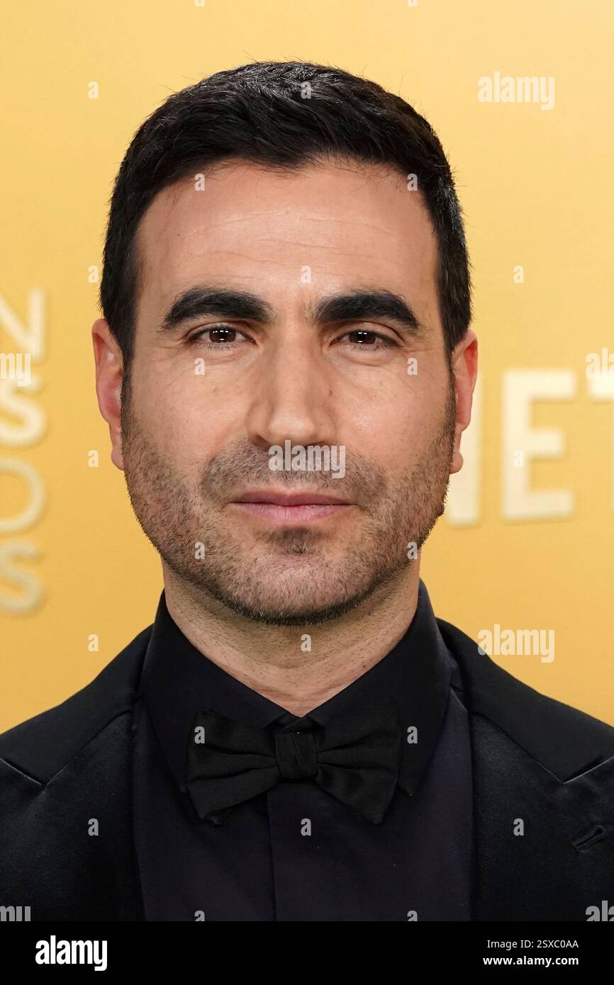 Brett Goldstein arrives at the 31st annual Screen Actors Guild Awards ...