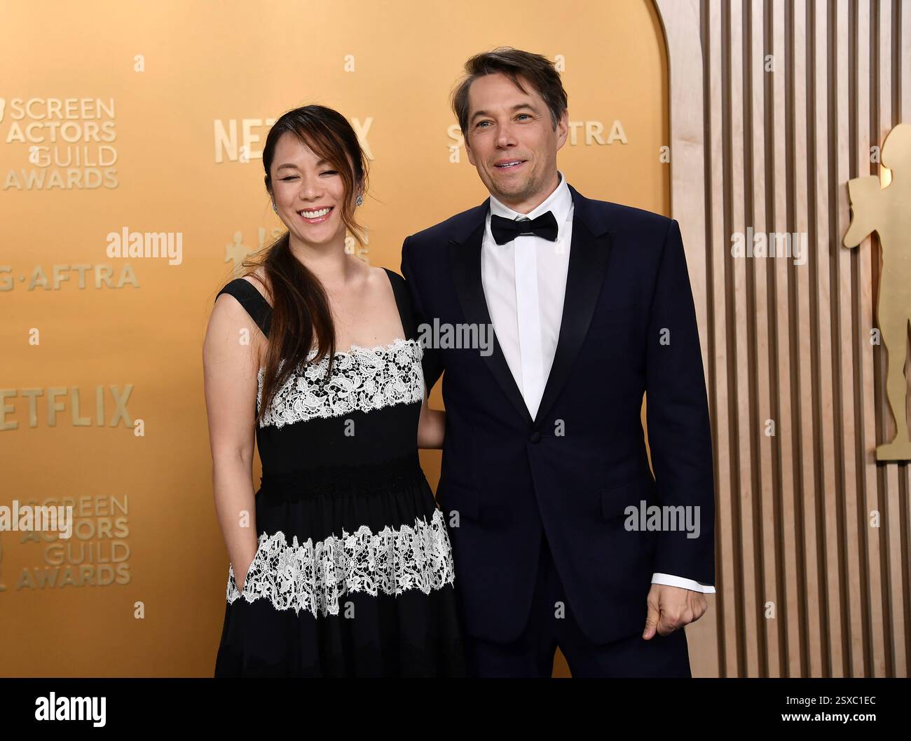 Samantha Quan, left, and Sean Baker arrive at the 31st annual Screen ...