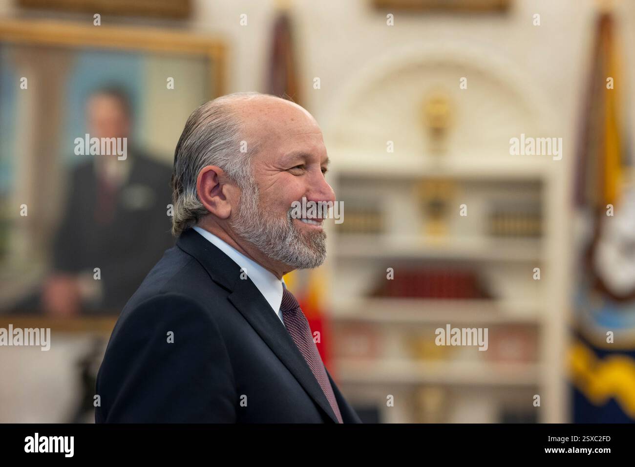 President Donald Trump makes remarks at the swearing-in of Commerce ...
