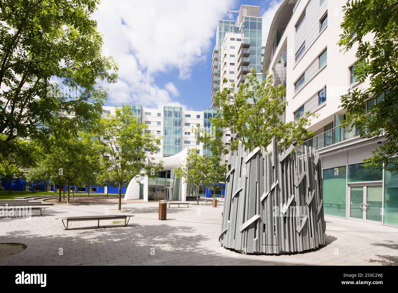 Marlin Apartments - Empire Square, London Bridge Stock Photo - Alamy