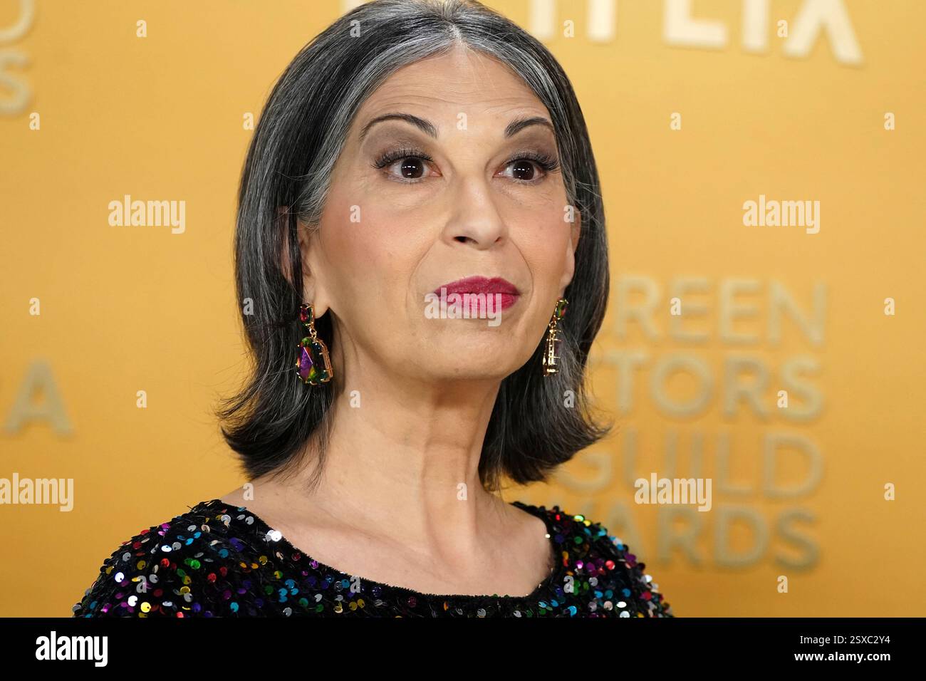Rose Abdoo arrives at the 31st annual Screen Actors Guild Awards on ...