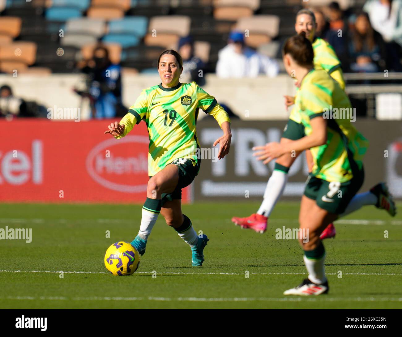 Houston, Texas, USA. 20th Feb, 2025. Australia midfielder KATRINA GORRY ...