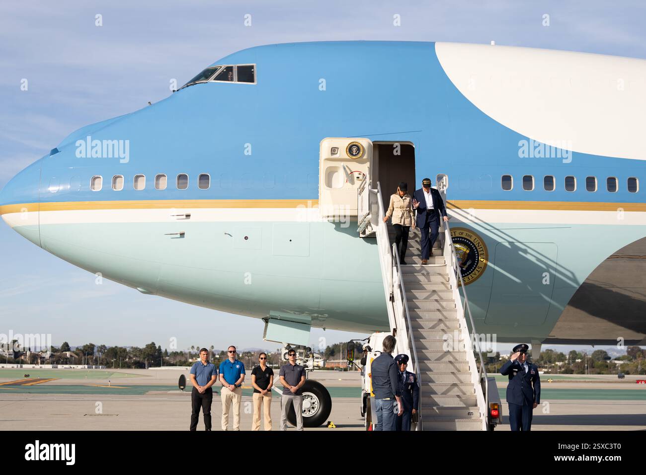 President Donald J. Trump and First Lady Melania Trump arrive on Air ...