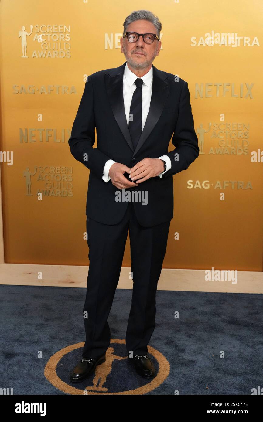 Sergio Castellitto arrives at the 31st annual Screen Actors Guild ...