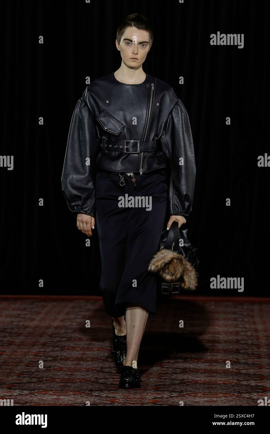 SIMONE ROCHA Autumn-Winter 2025 runway during London Fashion Week on ...