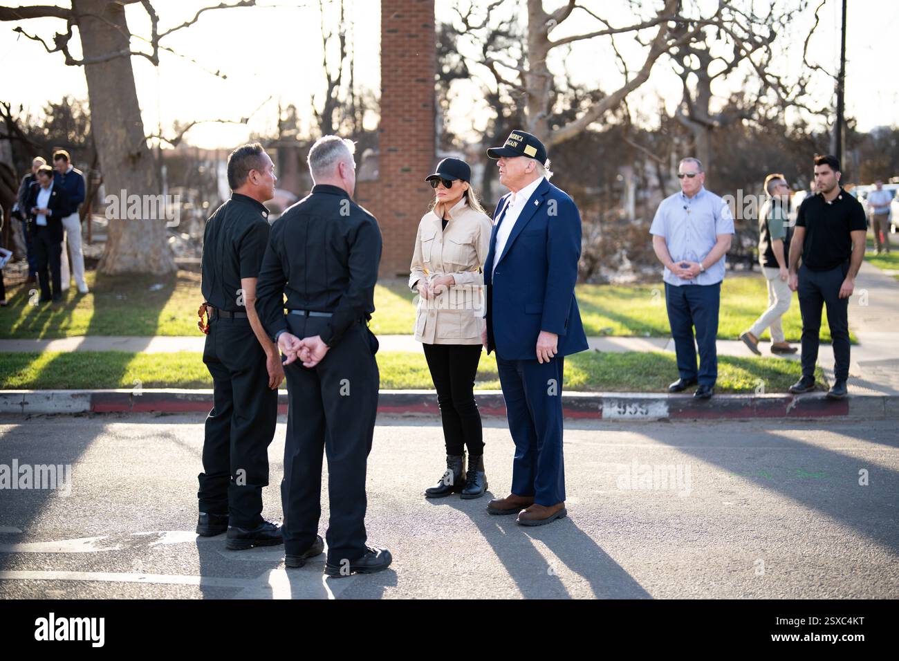 President Donald J. Trump and First Lady Melania Trump tour a Pacific ...