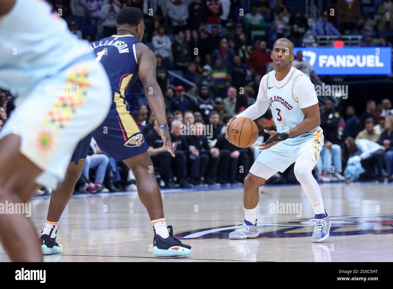 San Antonio Spurs guard Chris Paul (3) brings the ball up the court ...