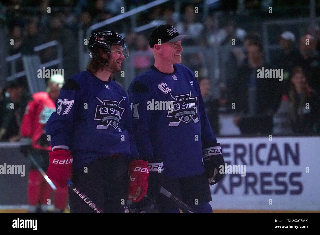 Team Blue players actor Taylor Kitsch and former NHL player Mark ...