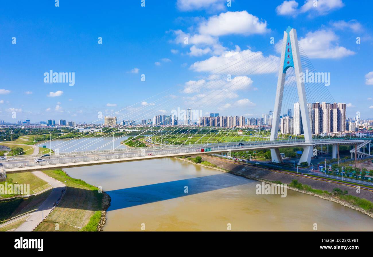 Qilong bridge hi-res stock photography and images - Alamy