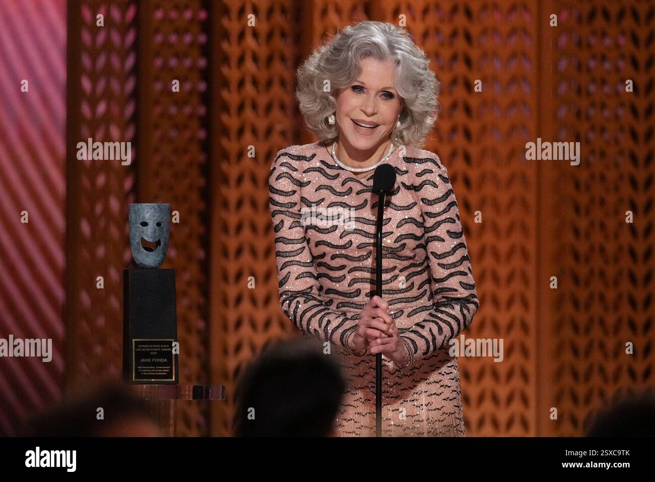 Jane Fonda accepts the lifetime achievement award during the 31st ...