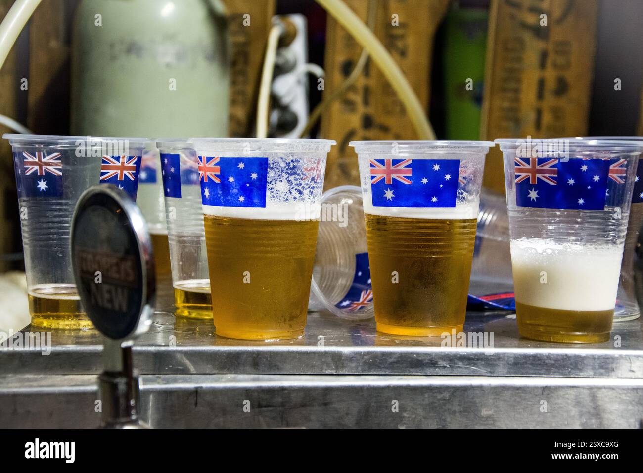 Australia isolated pub hi-res stock photography and images - Alamy