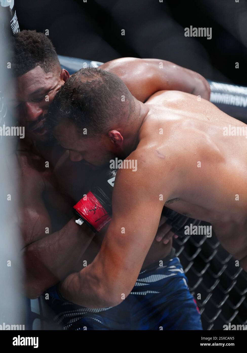 Seattle, Wa, Seattle, Wa, USA. 22nd Feb, 2025. Alonzo Menifield and ...