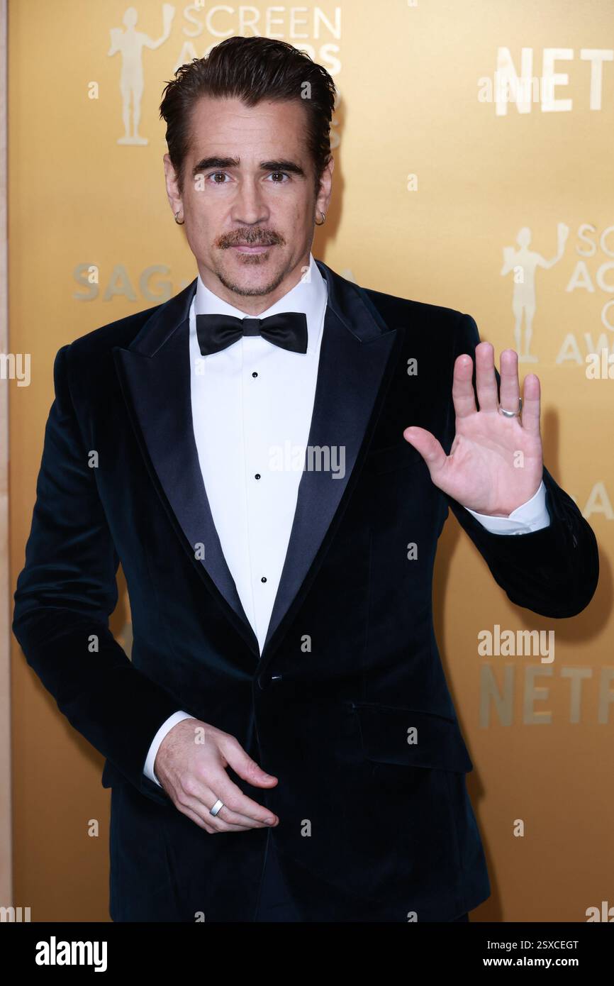 Los Angeles, USA. 23rd Feb, 2025. Colin Farrell walking on the red ...