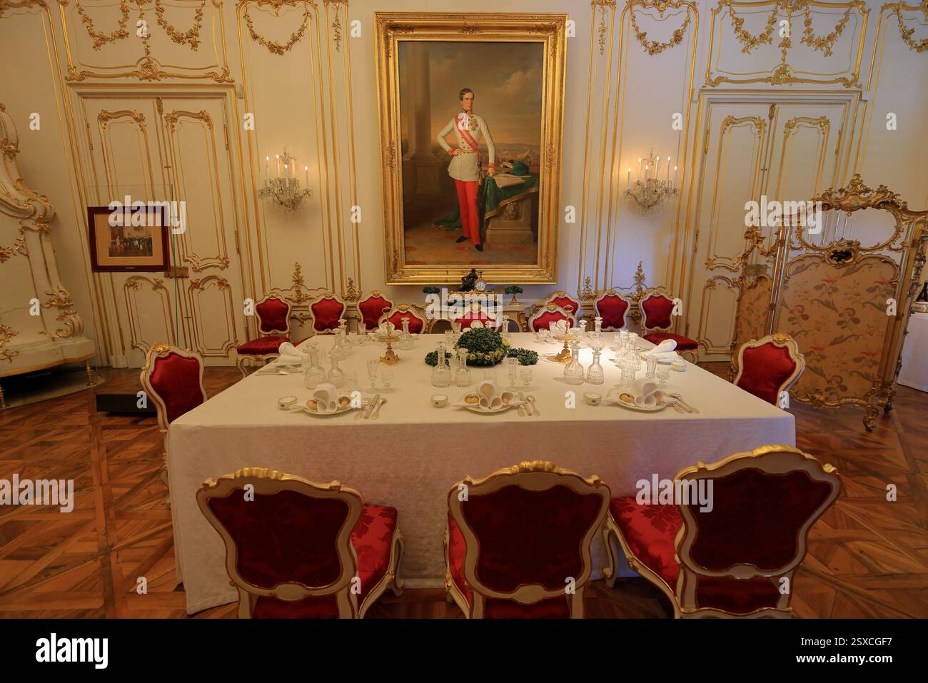 Schonbrunn Palace (Schloss Schonbrunn), a summer palace with rococo ...