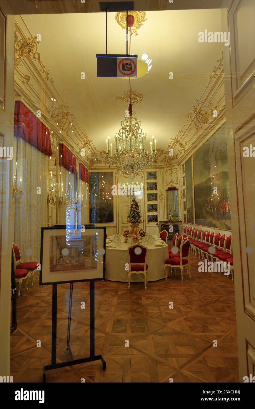 Schonbrunn Palace (Schloss Schonbrunn), a summer palace with rococo ...