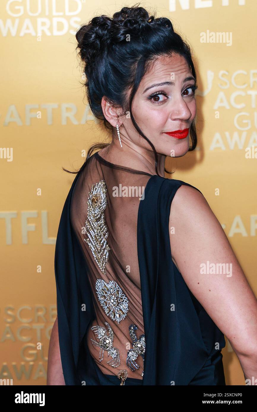 Vineeta Rishi walking on the red carpet at the 31st Annual Screen ...
