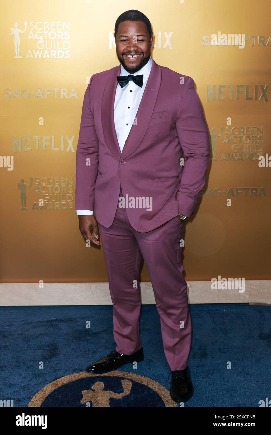 Los Angeles, USA. 23rd Feb, 2025. Luke Tennie walking on the red carpet ...