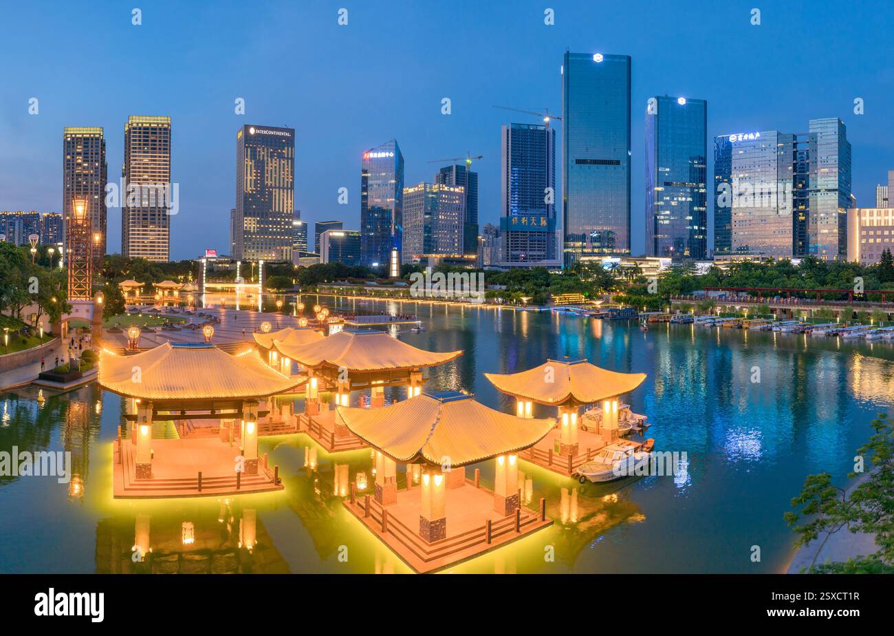 Night view of Qiandeng Lake Park, Foshan City, Guangdong Province ...
