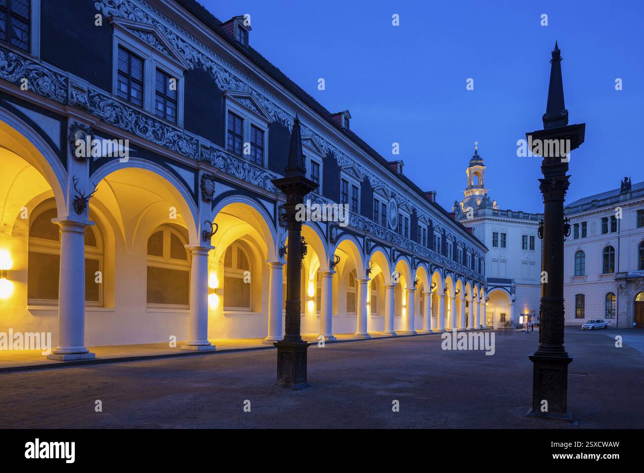 Stable courtyard events hi-res stock photography and images - Alamy