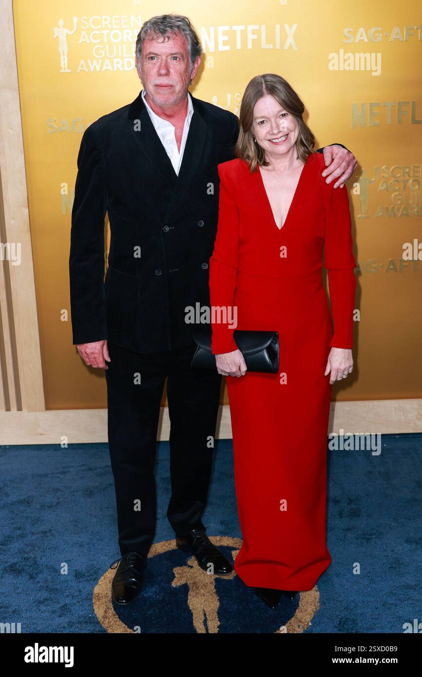 Los Angeles, USA. 23rd Feb, 2025. Sean Gilder and Robin Weaver walking ...