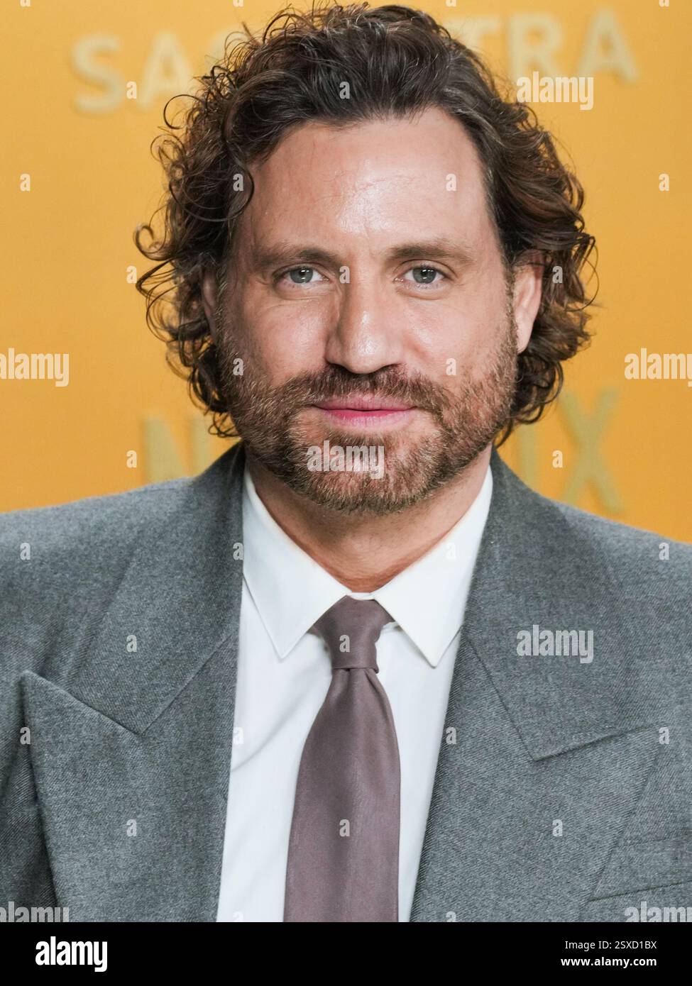 Los Angeles, USA. 23rd Feb, 2025. Édgar Ramírez walking on the red ...