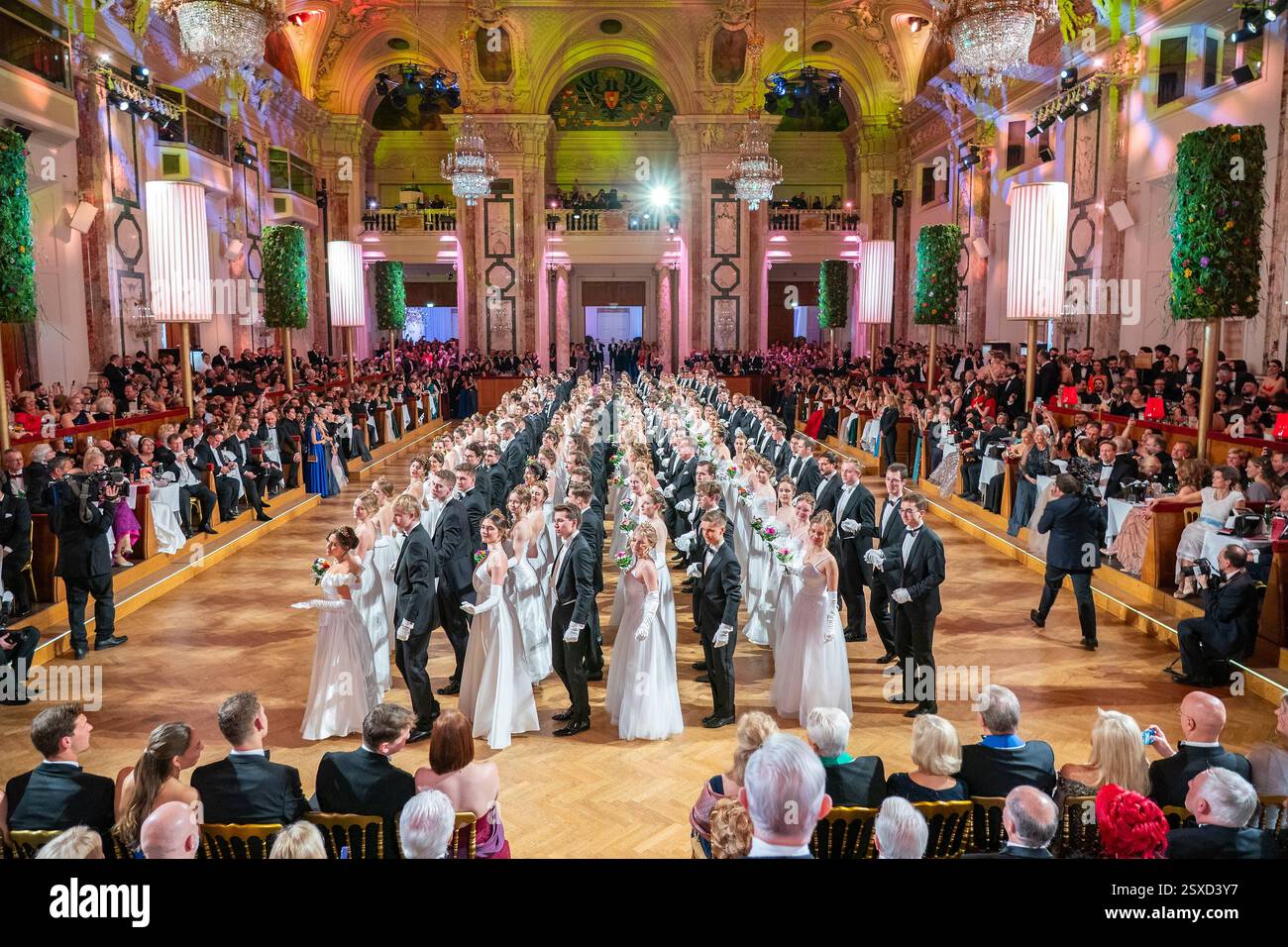 Ball of the Viennese coffee roasters - 66th coffee roasters' ball ...