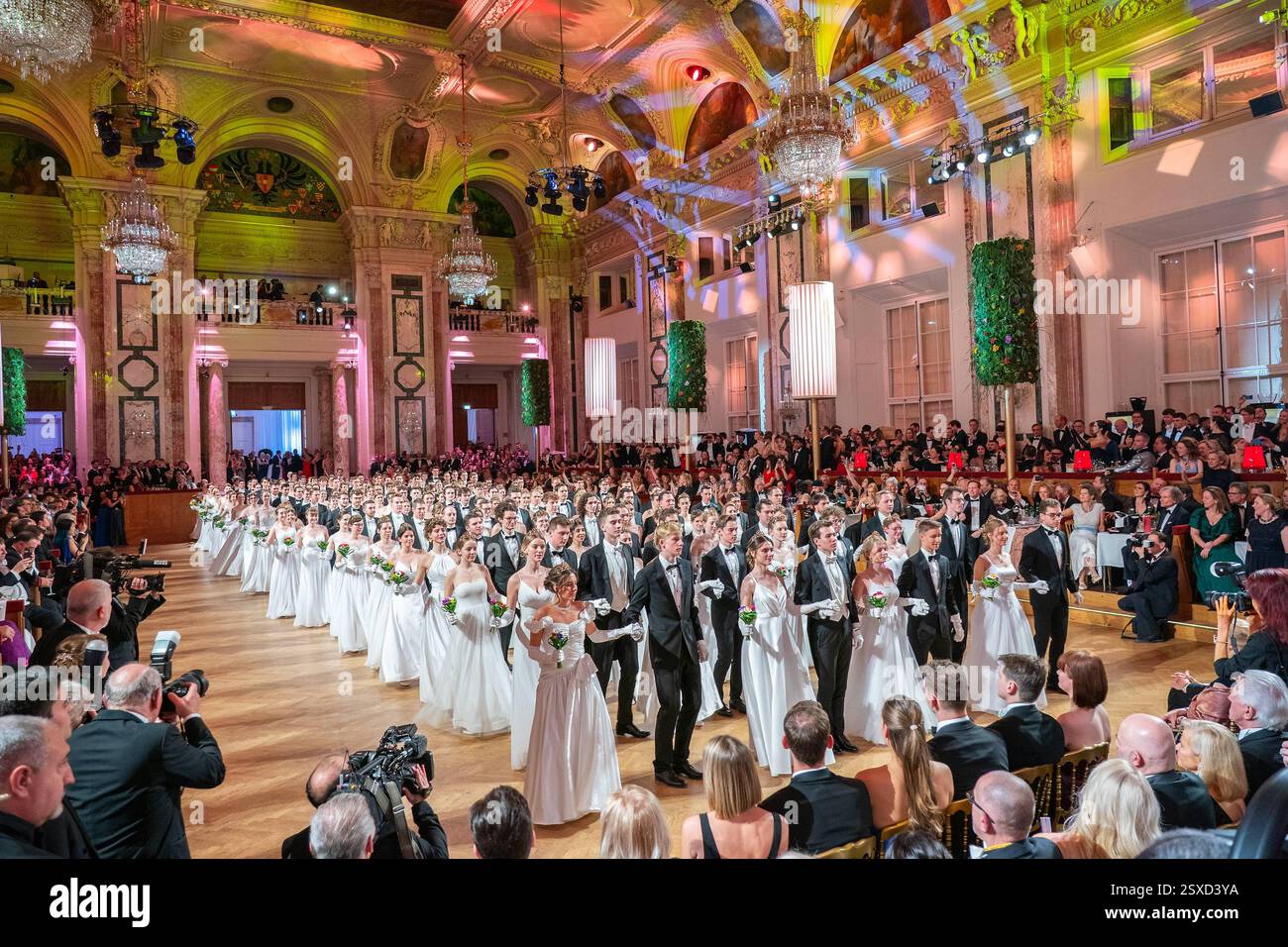 Ball of the Viennese coffee roasters - 66th coffee roasters' ball ...
