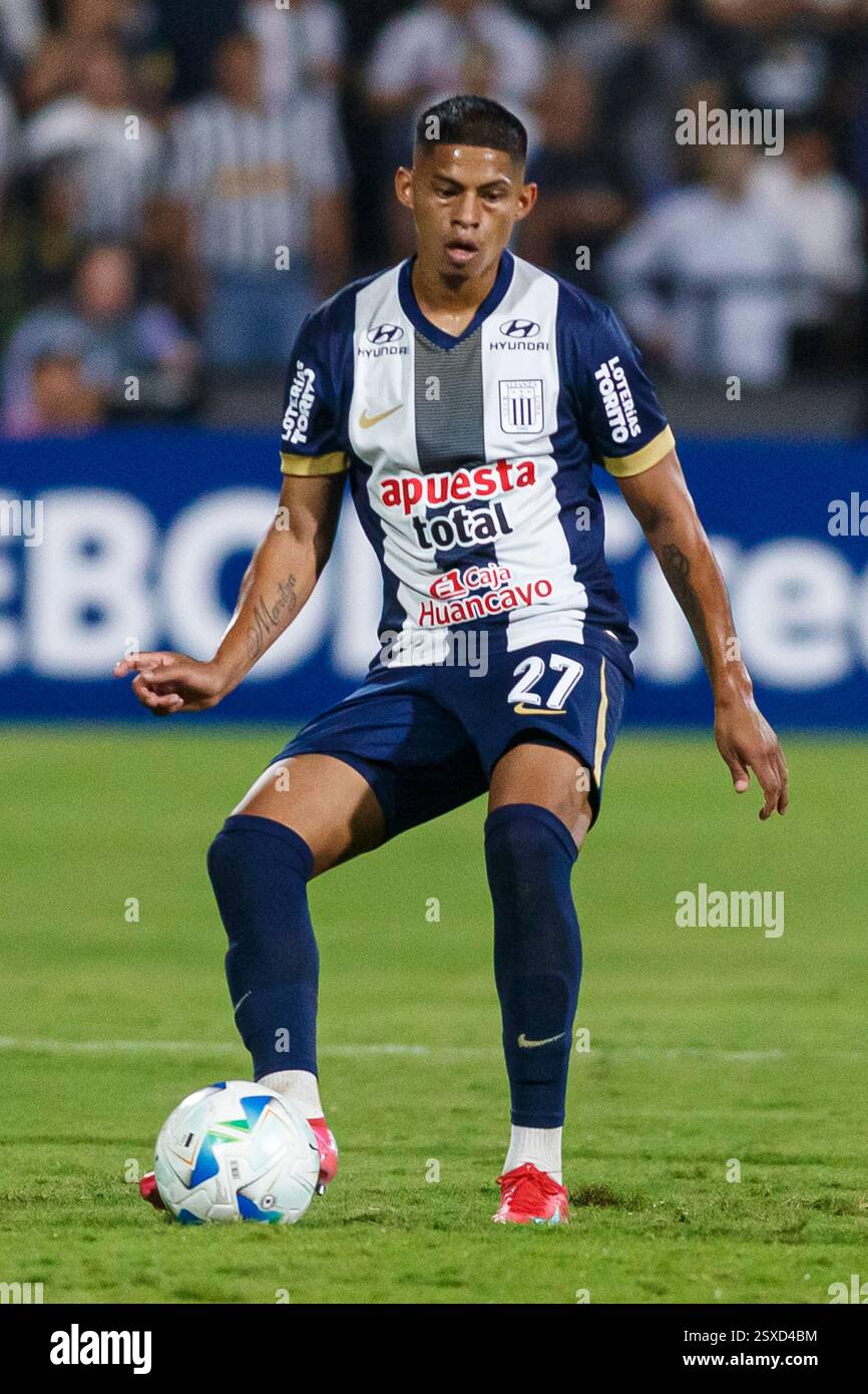 LIMA, PERU - FEBRUARY 18: Kevin Quevedo of Alianza Lima during Copa ...