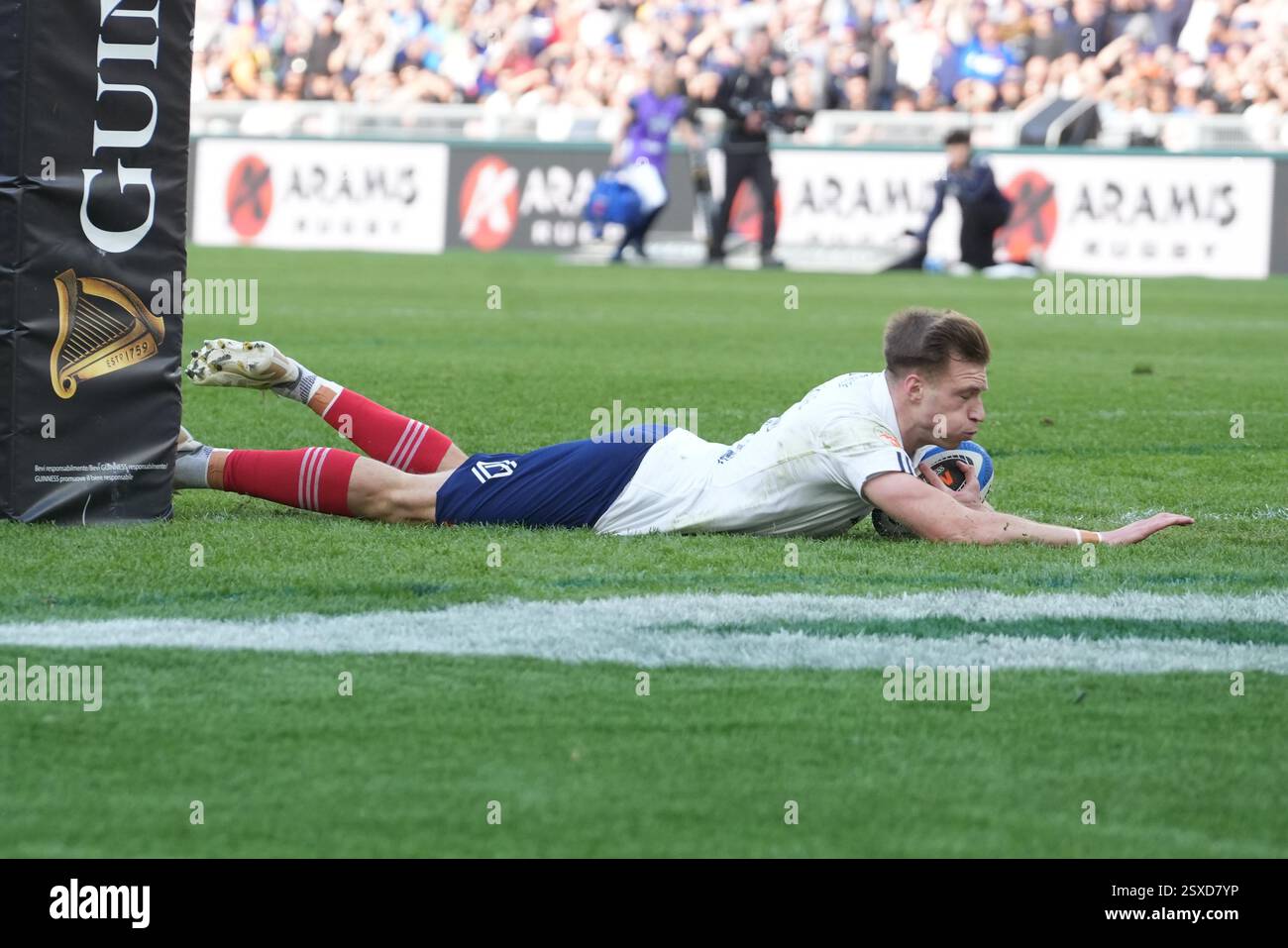 Rome, Italie. 23rd Feb, 2025. Try Léo Barré of France during the 2025 ...