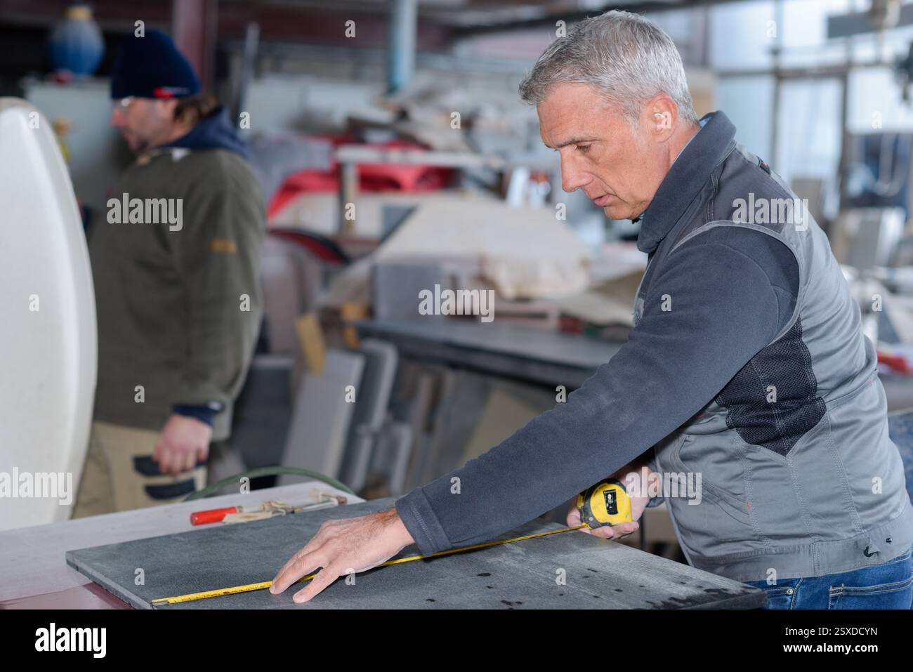 measuring tape measure small board o Stock Photo - Alamy