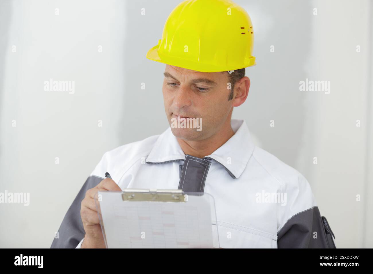 Chief builder hi-res stock photography and images - Alamy