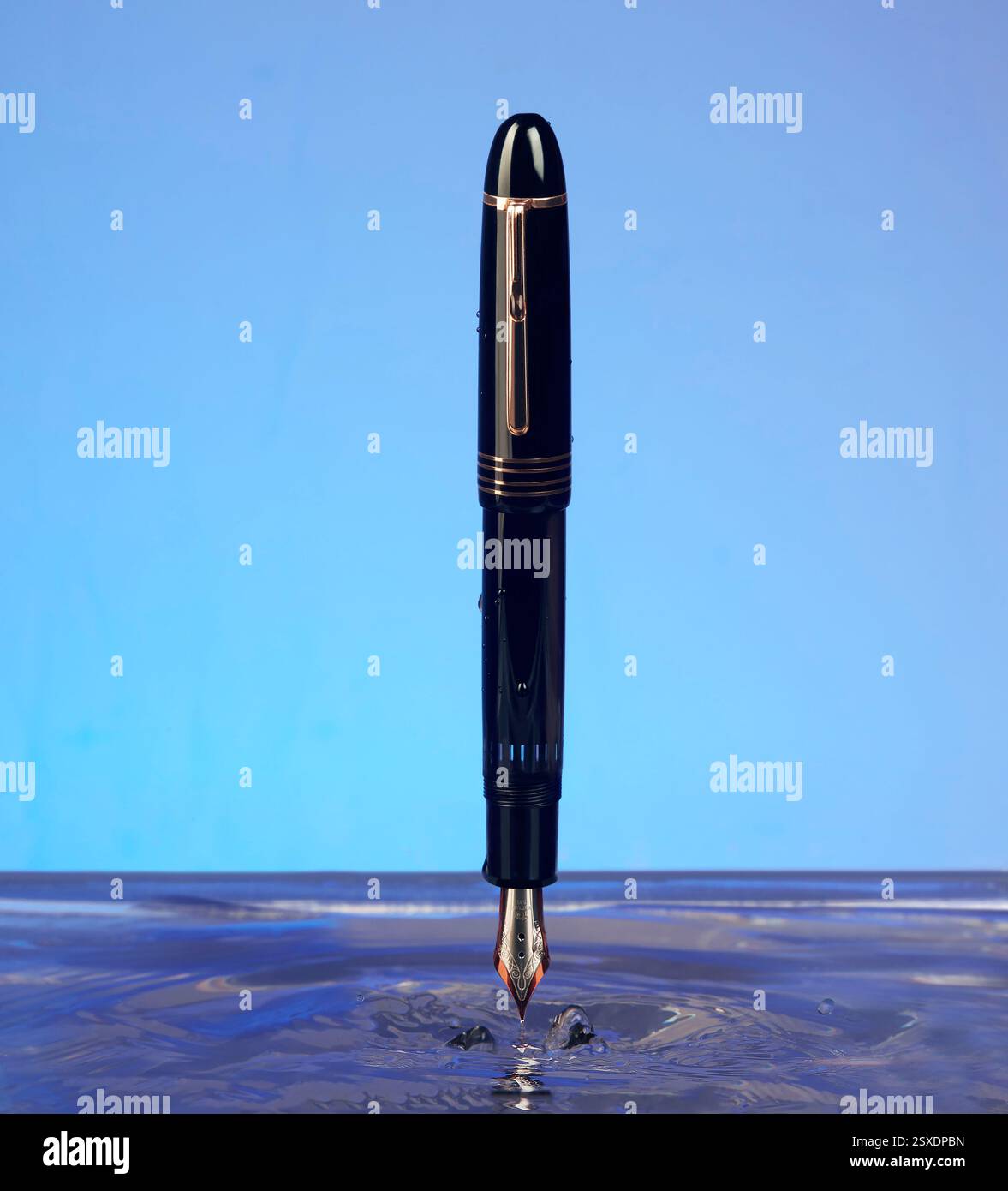 Comfort pen hi-res stock photography and images - Alamy