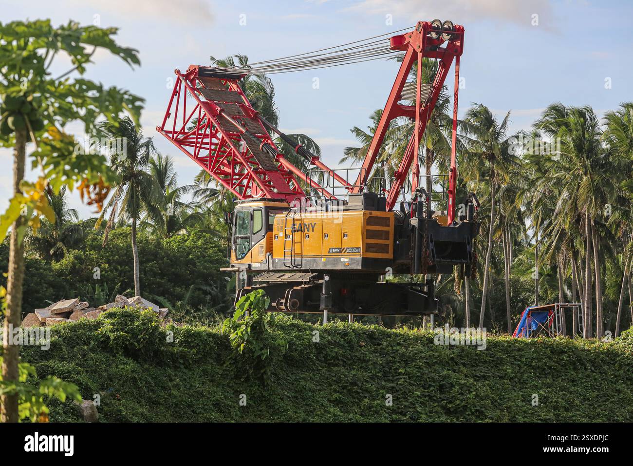 South Luzon Expressway Toll Road 4 (SLEX Tr4) site: SCC1350A-1 135t ...