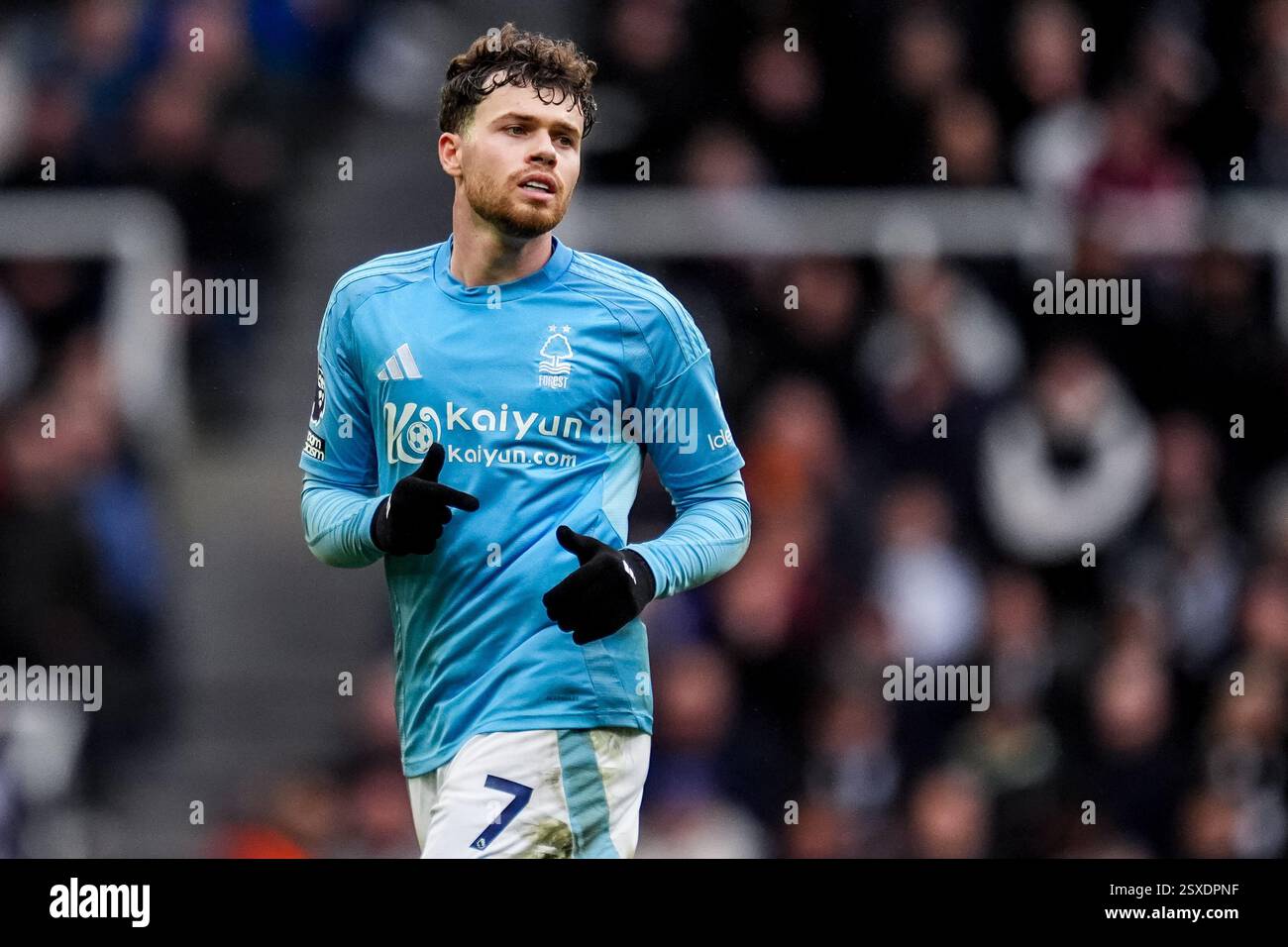 NEWCASTLE UPON TYNE, ENGLAND - FEBRUARY 23: Neco Williams of Nottingham ...