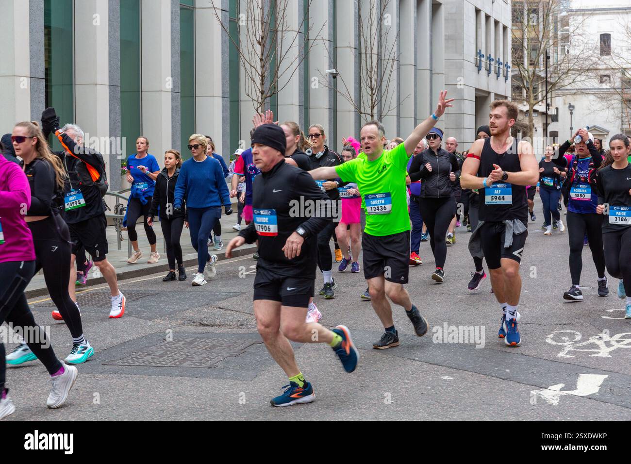 Cancer Research UK London Winter Run, 10th Anniversary Feb 2025 Stock ...